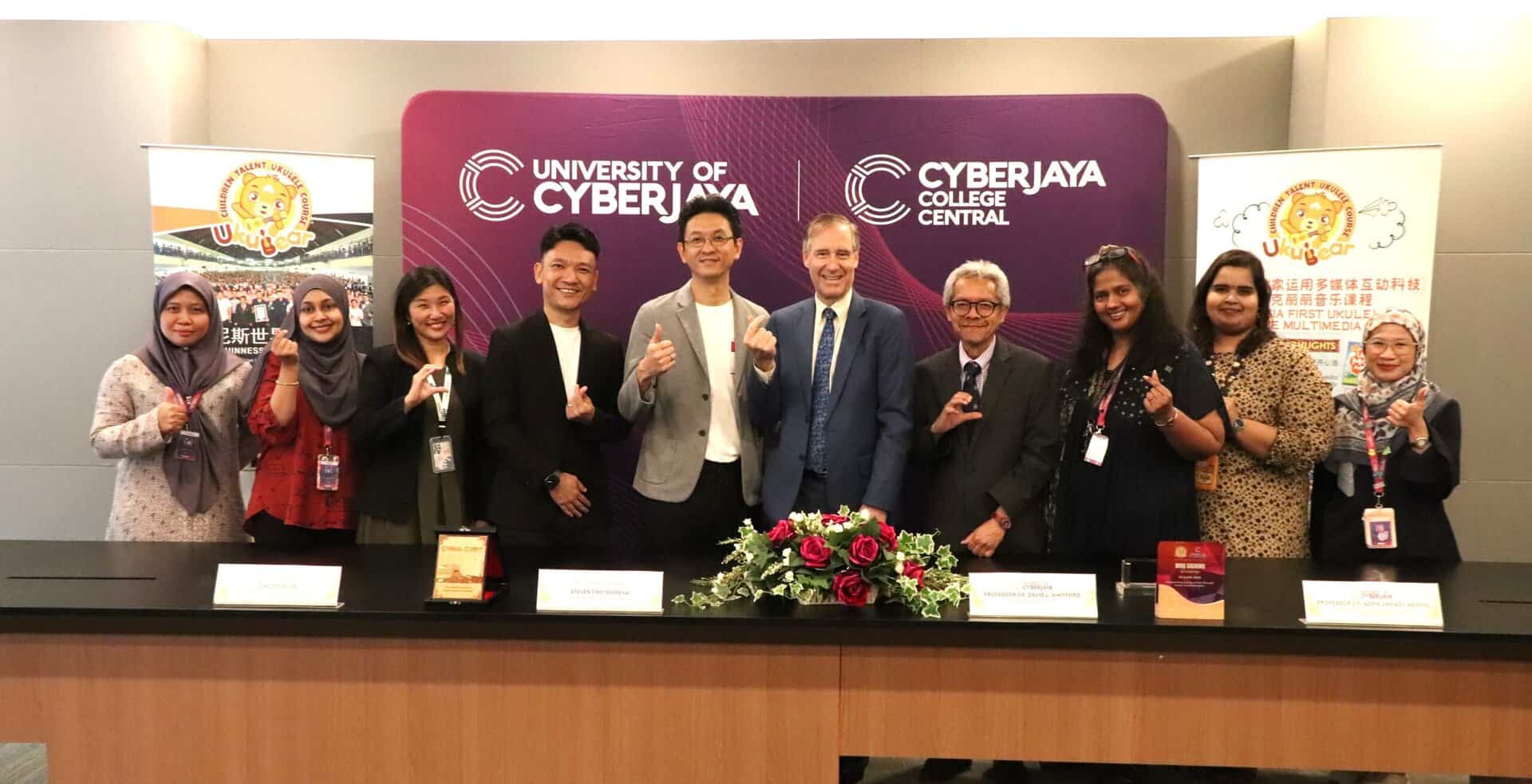 University of Cyberjaya Signs MoU with GROWNCE Sdn. Bhd. to Advance ...